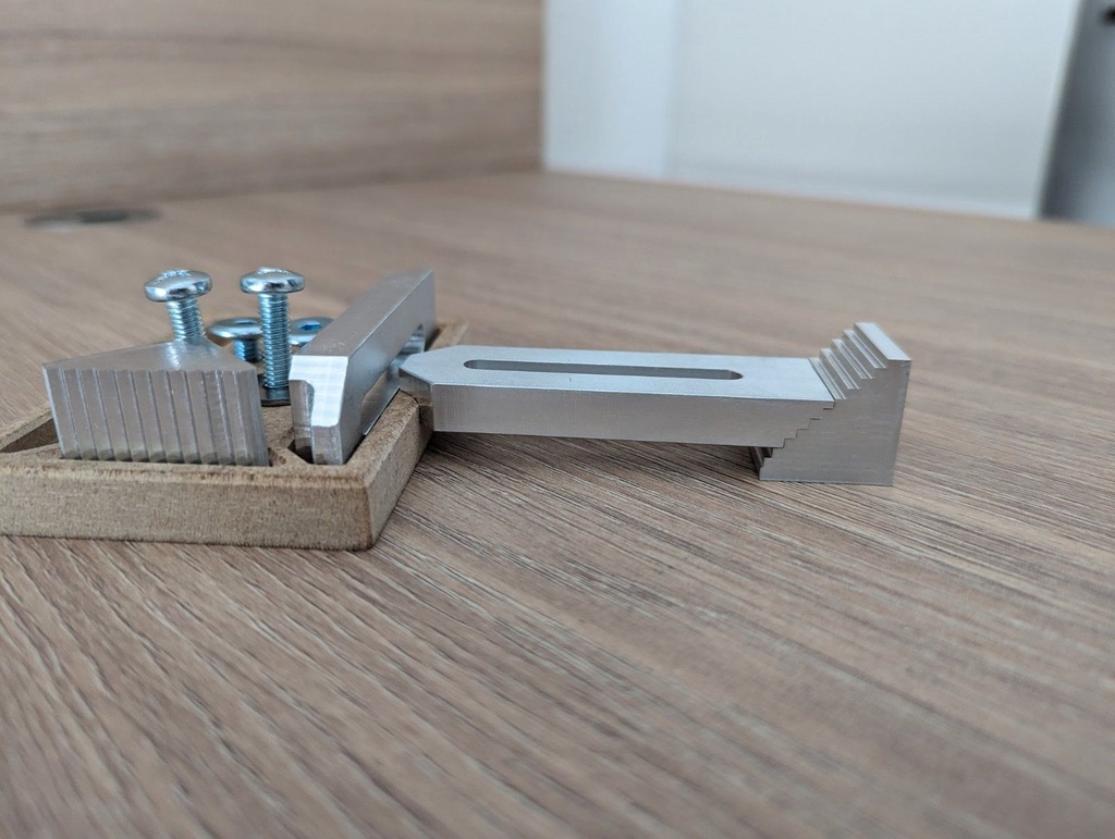 CNC Toe Clamps made from aluminium | Barebaric